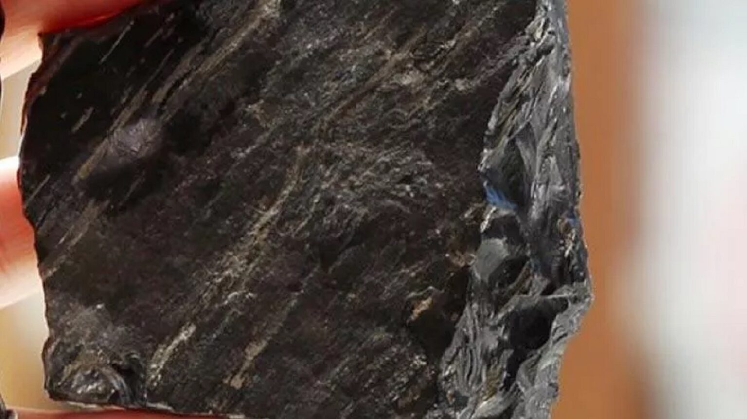 Oltu Stone (Meaning, Benefits, Properties and Significance) - Stonesn.com